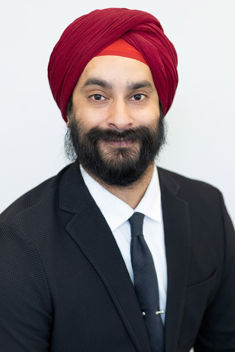 Sports Medicine Professionals | The Knee Clinic Staff
